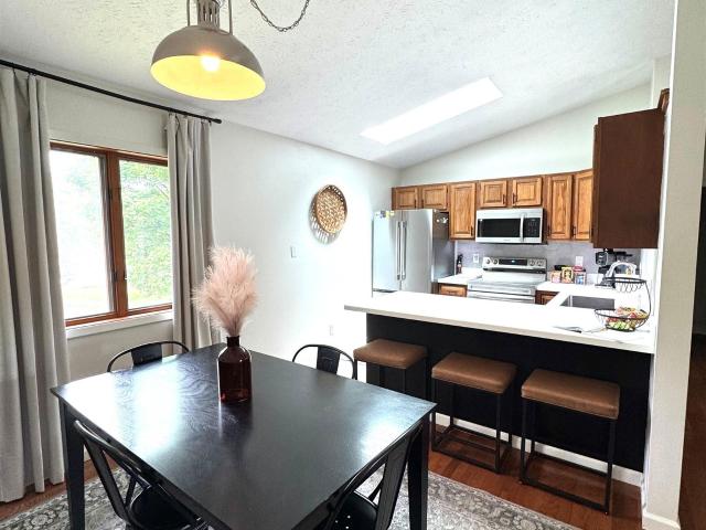 1824 E Thornton Dr, Bloomington, IN 47401 | MLS #202501
