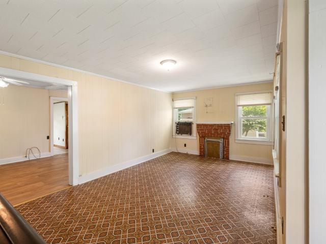 1824 Harriet St