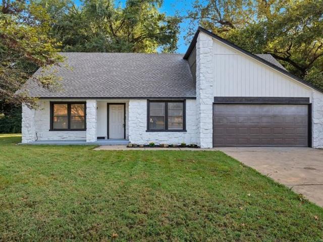 1824 S Umbrella Ct, Broken Arrow, OK 74012