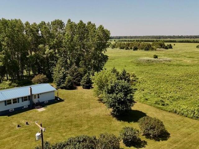1824 W Bessinger Rd, Turner, MI 48765