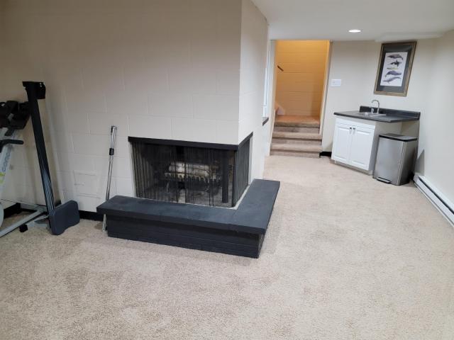1824 W REID Drive