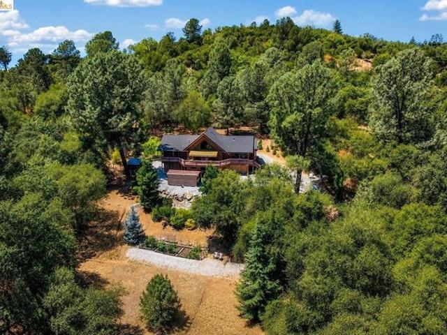 18252 Hershey Rd E, Tuolumne, CA 95379