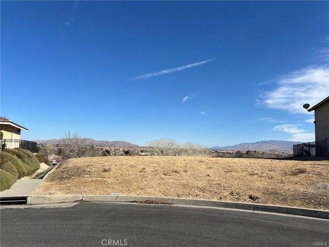 18257 Deauville Dr, Victorville, CA 92395