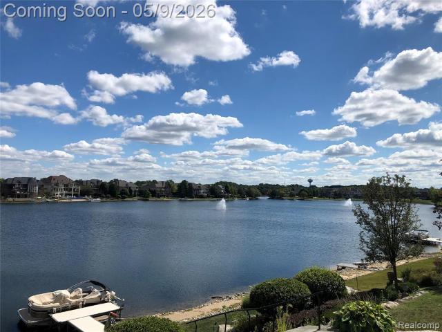 18254 Parkshore Drive