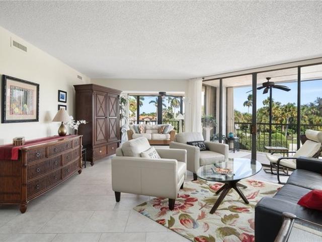 1825 Mooringline Dr Apt 2F, Vero Beach, FL 32963