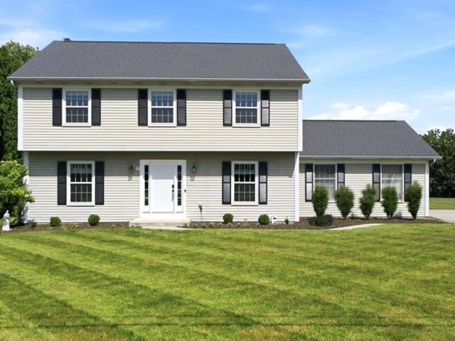 1825 Barnhart Rd, Troy, OH 45373