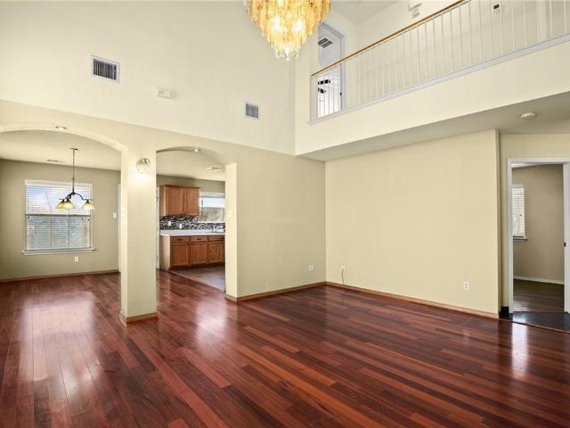 1825 Golden Sunrise Ln