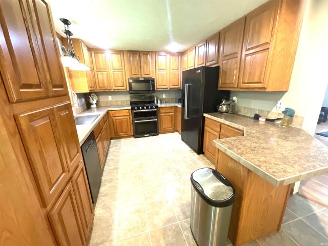 1825 Pea Ridge Road