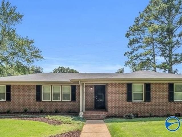 1825 Pennylane SE, Decatur, AL 35601