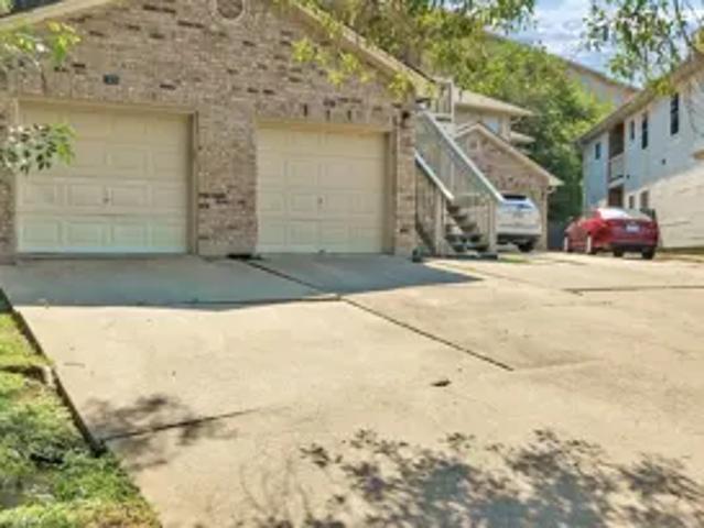 1825 Rawhide Loop, 3 beds, 2 full baths