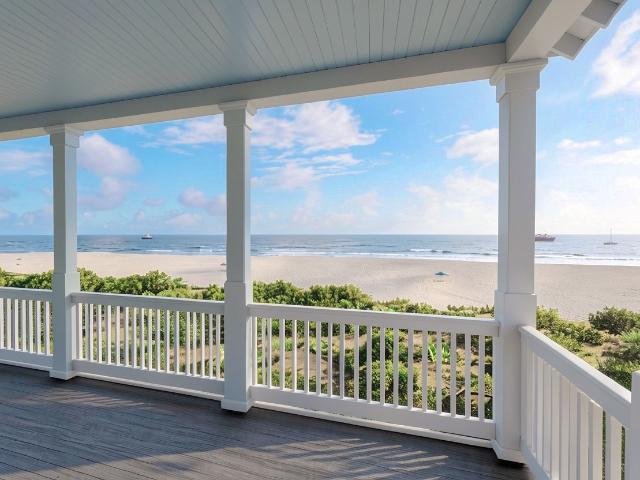 1825 Seaside Dr, Galveston, TX 77550 | MLS #18334