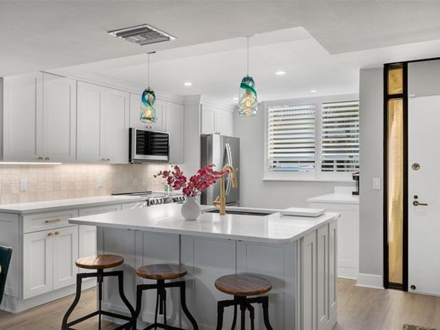 1825 Tarpon Ln Apt 106, Vero Beach, FL 32960