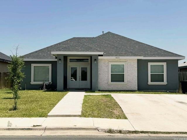 1825 Tron Ln, Eagle Pass, TX 78852