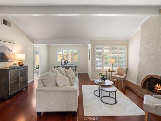 1825 W Las Palmas Cir, Orange, CA 92868