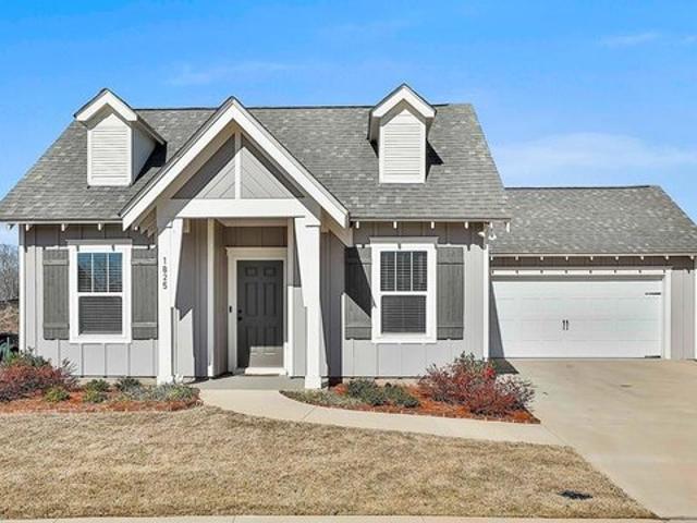 1825 Woodward Oaks Trl, Auburn, AL 36830