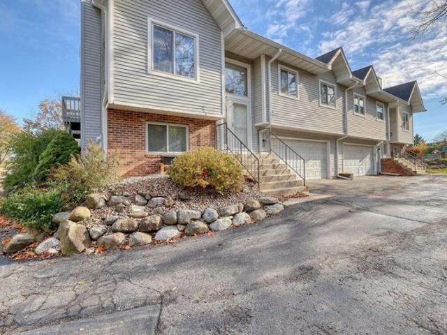 1825 Woodburn Rd Unit C, Waukesha, WI 53188
