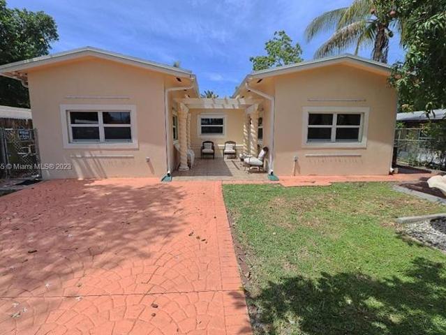 1825 174th St NE, North Miami Beach, FL 33162
