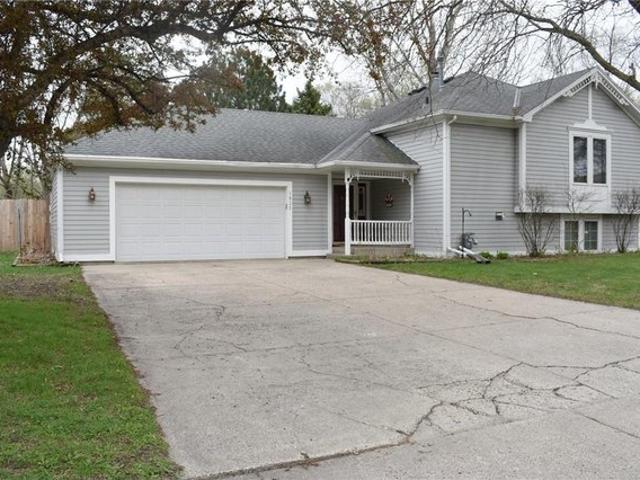 1825 3rd Ave NE, Owatonna, MN 55060