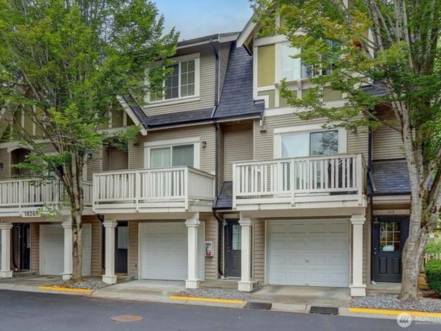 18268 NE 97th Way Unit 104, Redmond, WA 98052