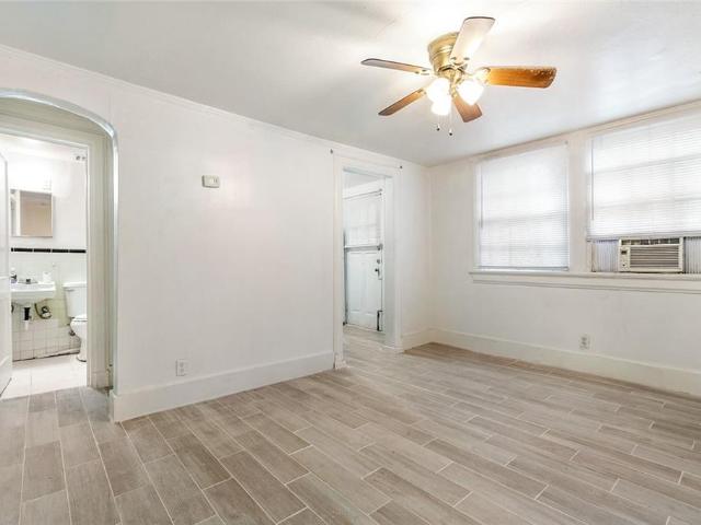 1826 Moss Street # B