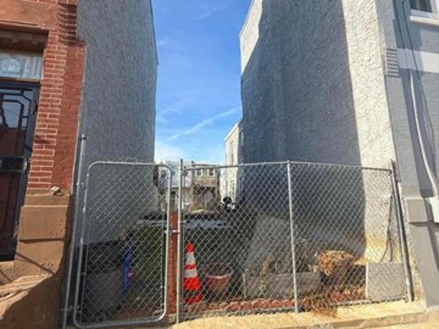1826 N 23rd St, Philadelphia, PA 19121