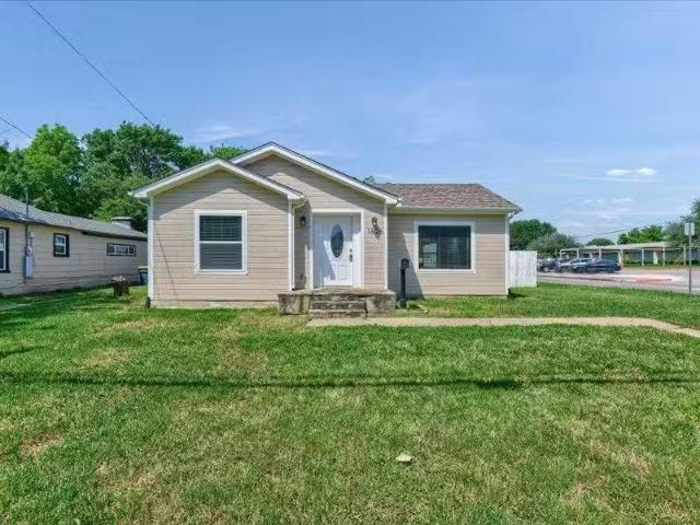 1826 North Woods Street 1 1826 N Woods St #1