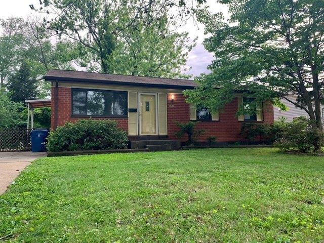 1826 Oliveto Ln, Hazelwood, MO 63042