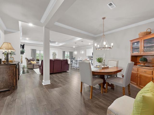 1826 Anise Cir