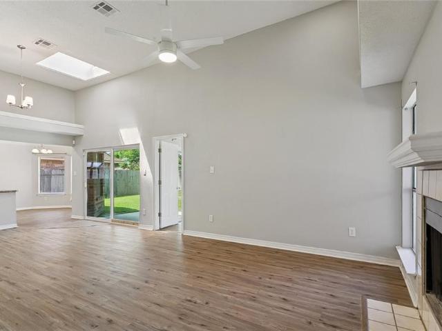 1826 Kings Row Drive
