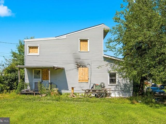 1826 Kittyhawk Rd, Baltimore, MD 21221