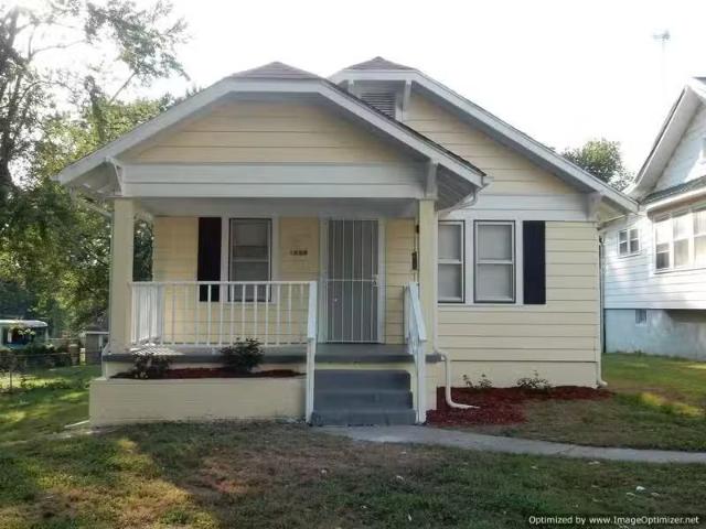 1826 S. Overton Won't last long Awesome house independence.