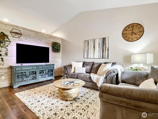 1826 th Drive SE