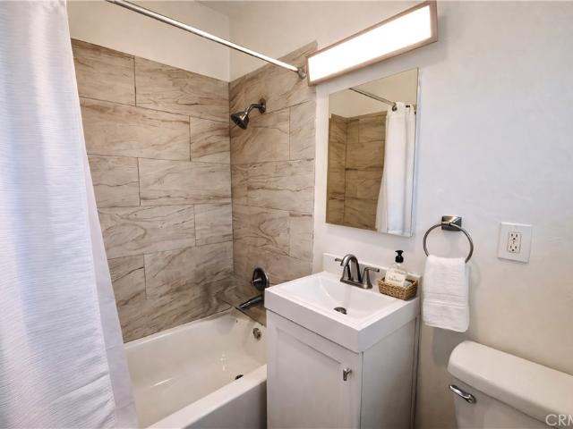 1826 W Sallie 4