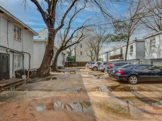 1826 1/2 W Main Street 2