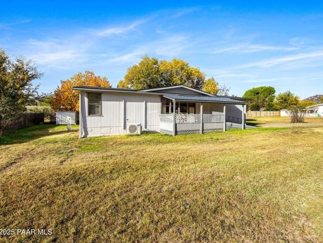 18278 S Henley Ave, Peeples Valley, AZ 86332