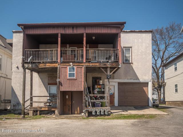 1827 Main Street # second floor