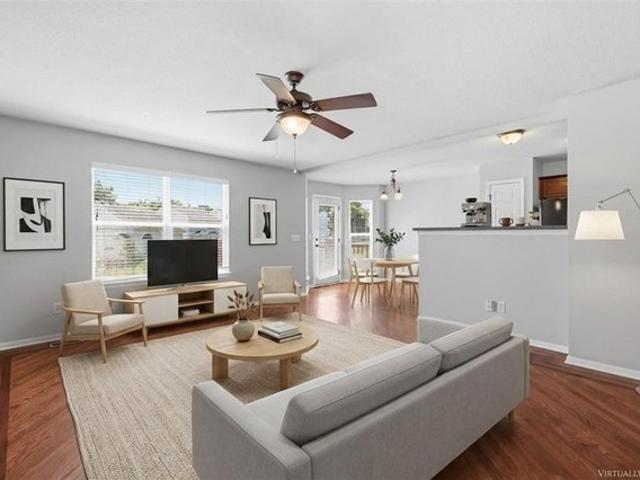 1827 NW 82nd Ter, Kansas City, MO 64151