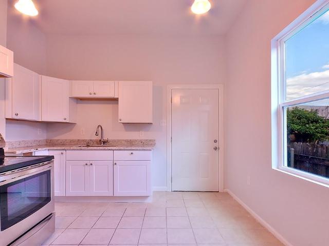 1827 Baronne Street # C