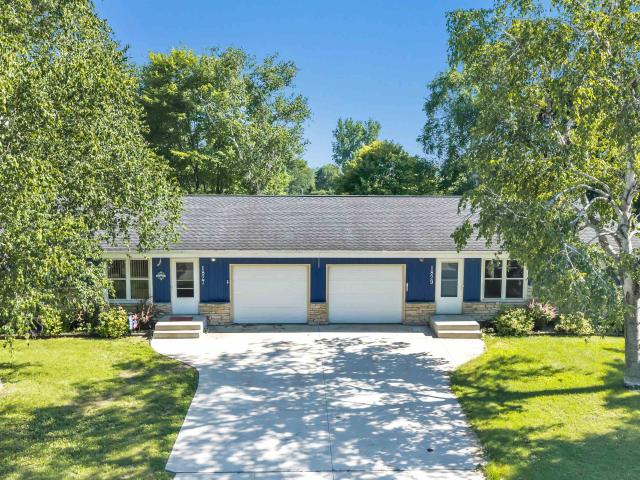 1827 cormier road