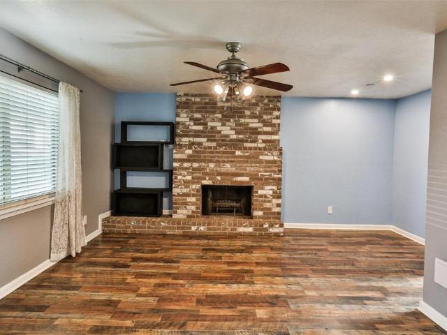 1827 E Lindsey Street # 3