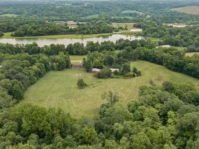 1827 E US Rt 22 & 3, Hamilton Township, OH 45152 MLS 1811374