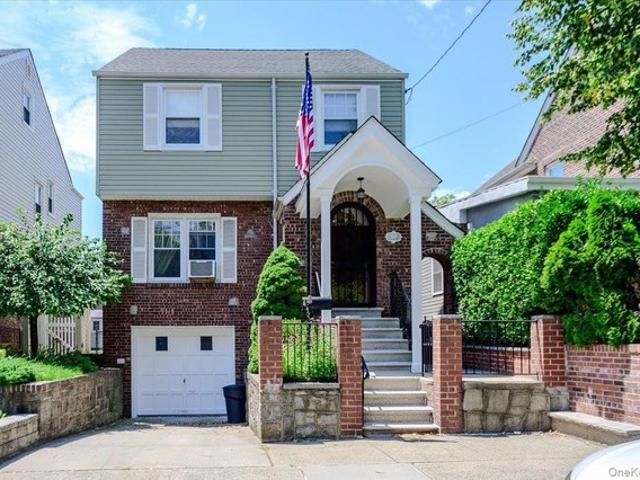 1827 Hering Ave, Bronx, NY 10461