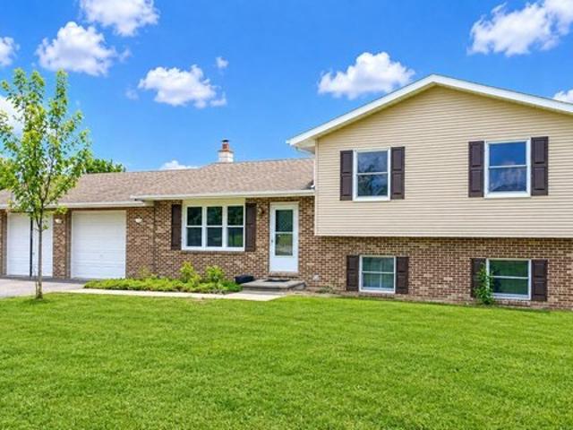 1827 Sunbury Rd, Danville, PA 17821