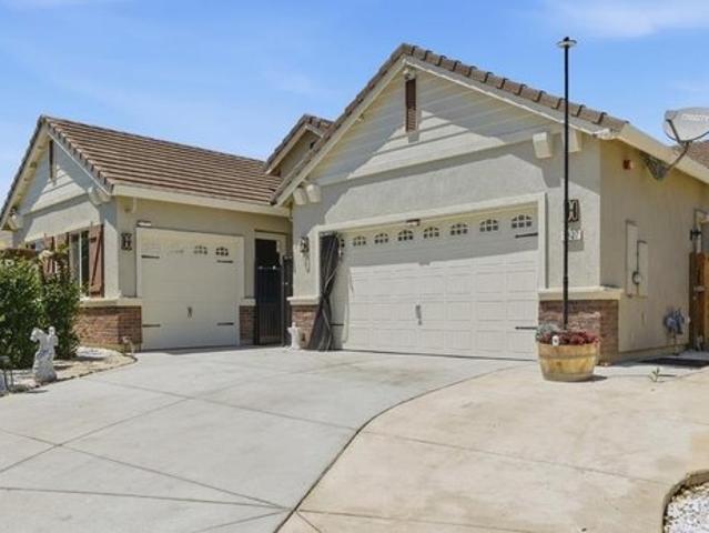 1827 Tulip Ct, Lodi, CA 95242