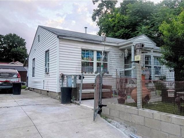 1827 W Archer St, Tulsa, OK 74127