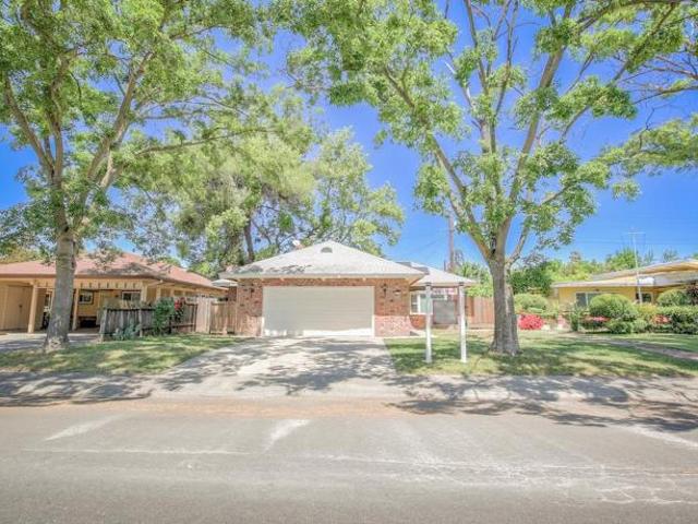 1827 W Swain Rd, Stockton, CA 95207
