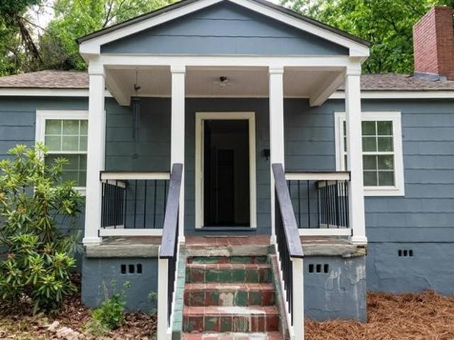 1828 McCall Dr, Anniston, AL 36207
