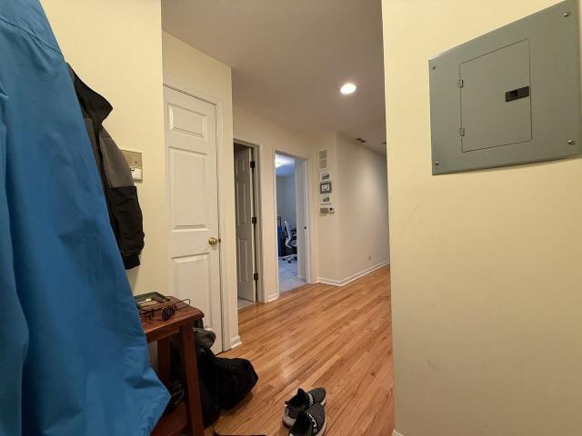 1828 N Burling St 2 Bedroom Apartment for Rent at 1828 N Burling St, Chicago, IL 60614 Lincoln Park