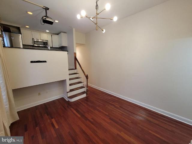 1828 00 Green Street # 1R