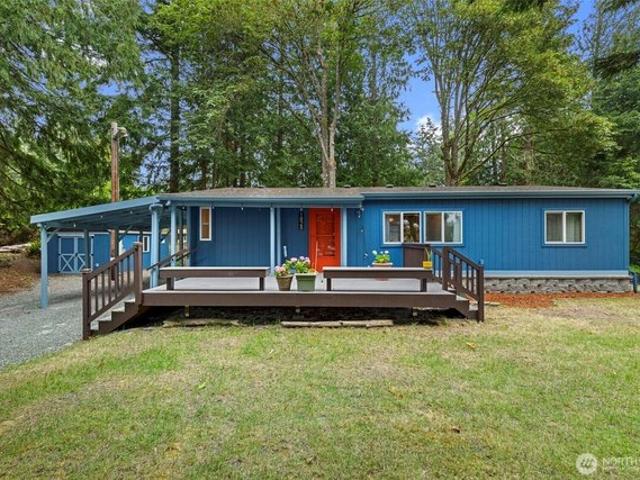 1828 Lake Dr, Camano Island, WA 98282